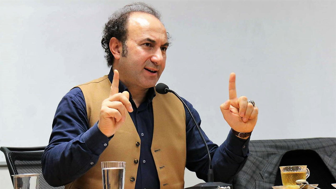Prof. Dr. Düzgün Aydınlık’a konuştu: Kurban birlik bayramıdır
